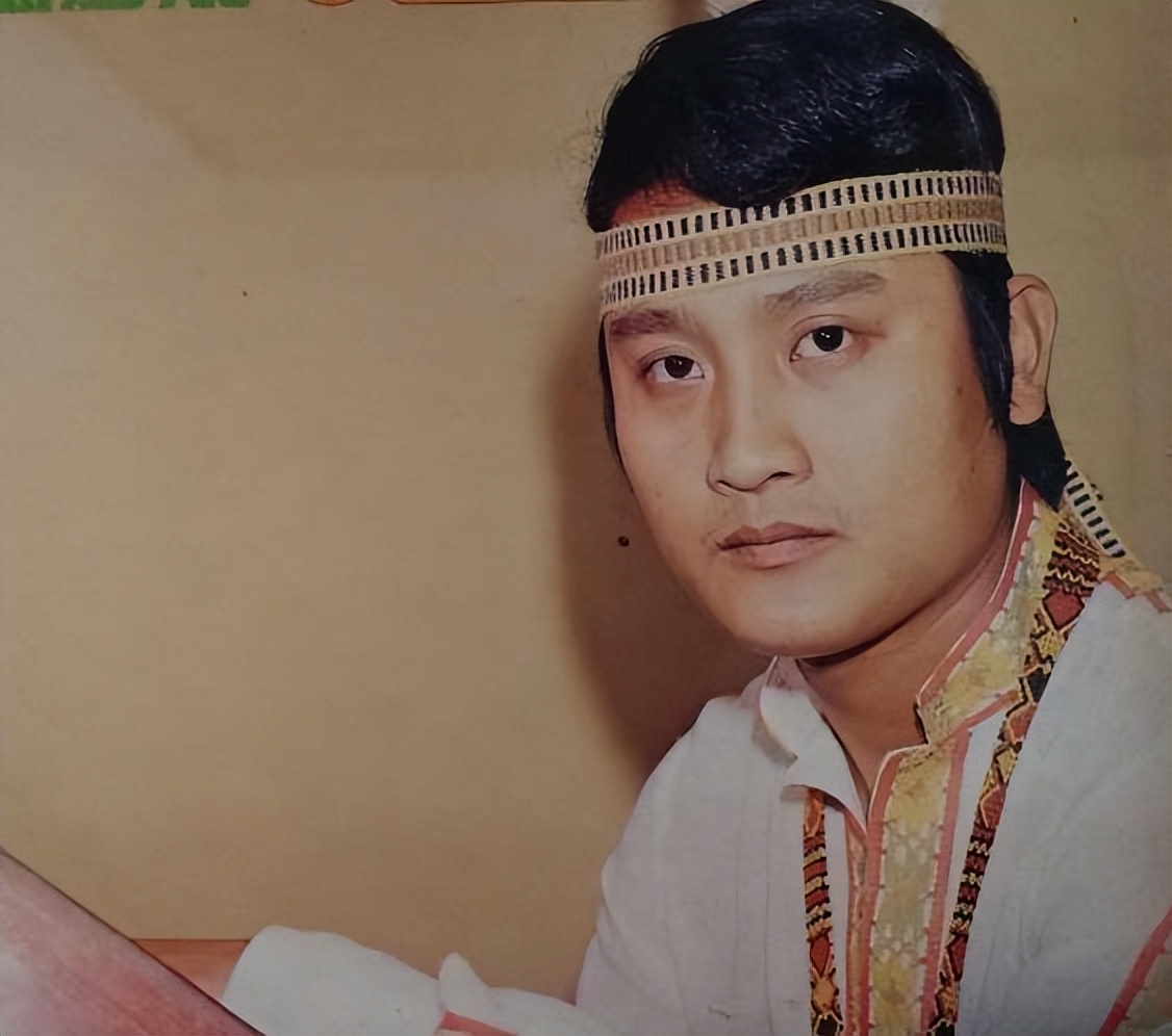 He became famous overnight during the Spring Festival Gala. He ...