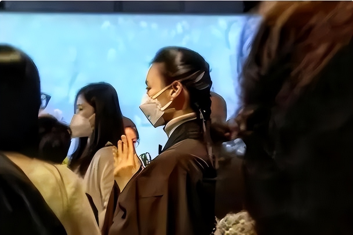 Send the third son back to the Li family! Liang Luoshi converted to ...