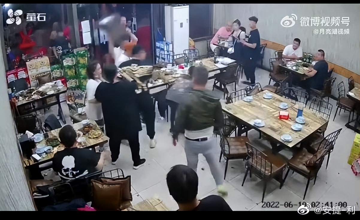 Tangshan BBQ restaurant incident: Before the age of 20, children are ...