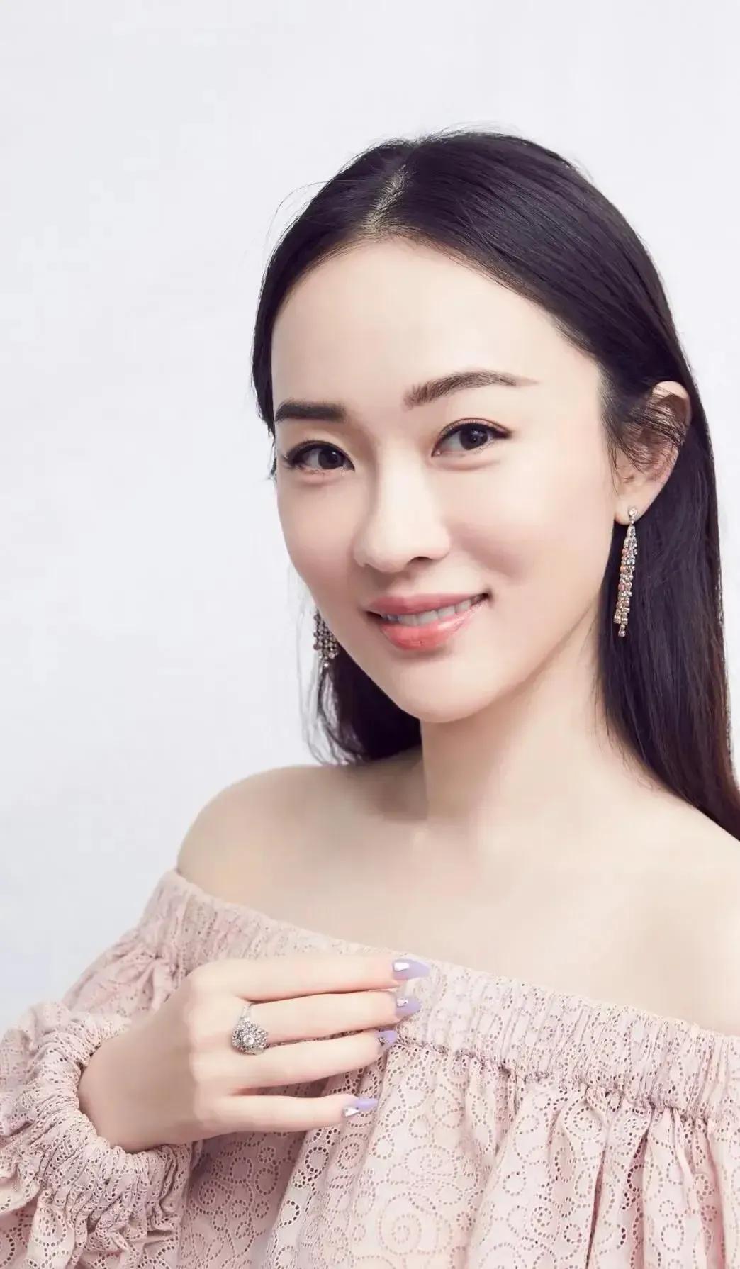 Beautiful Huo Siyan - iNEWS