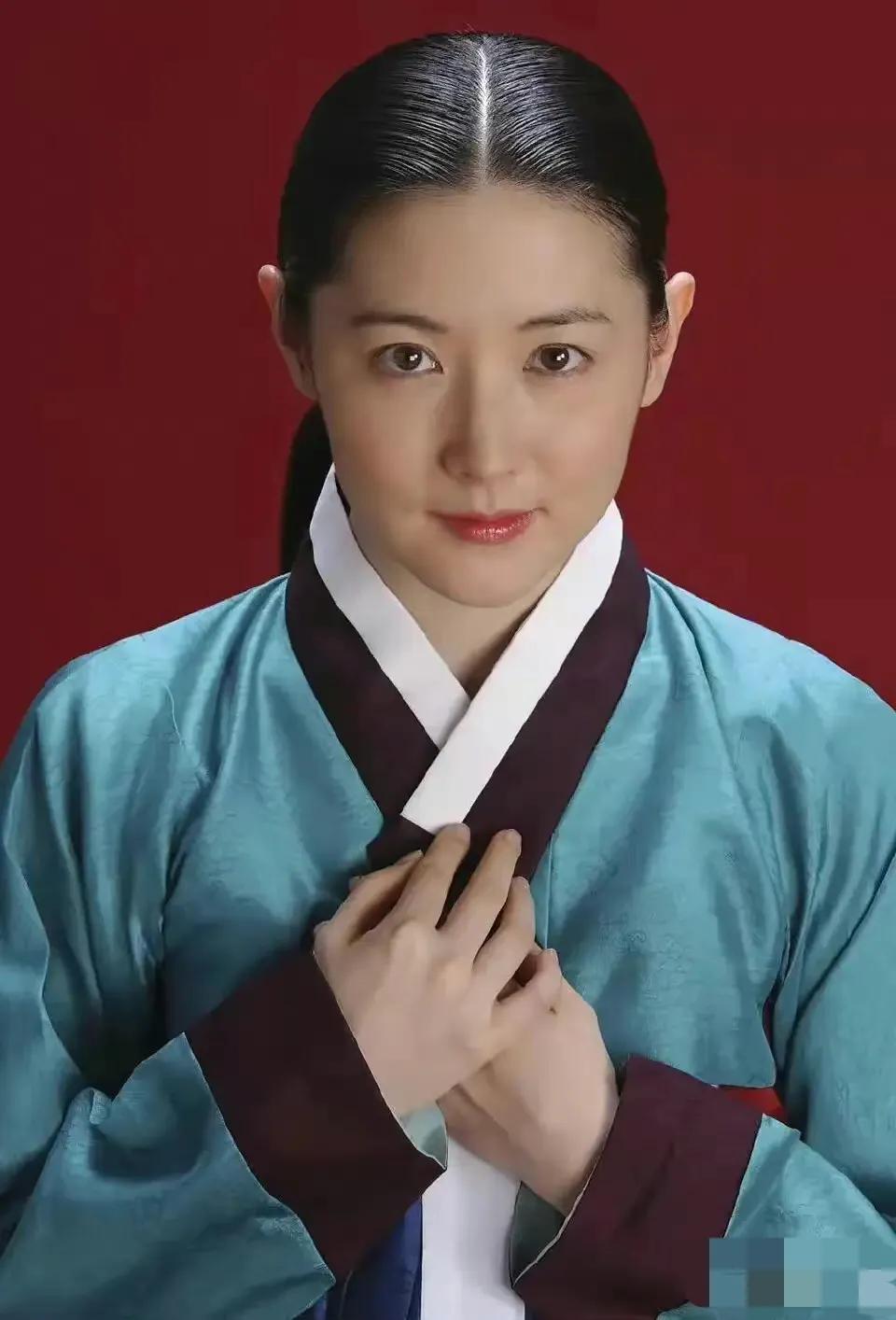 Li Ying'ai's appearance has not changed for 30 years, her temperament is the same as Shen Yinhe ...