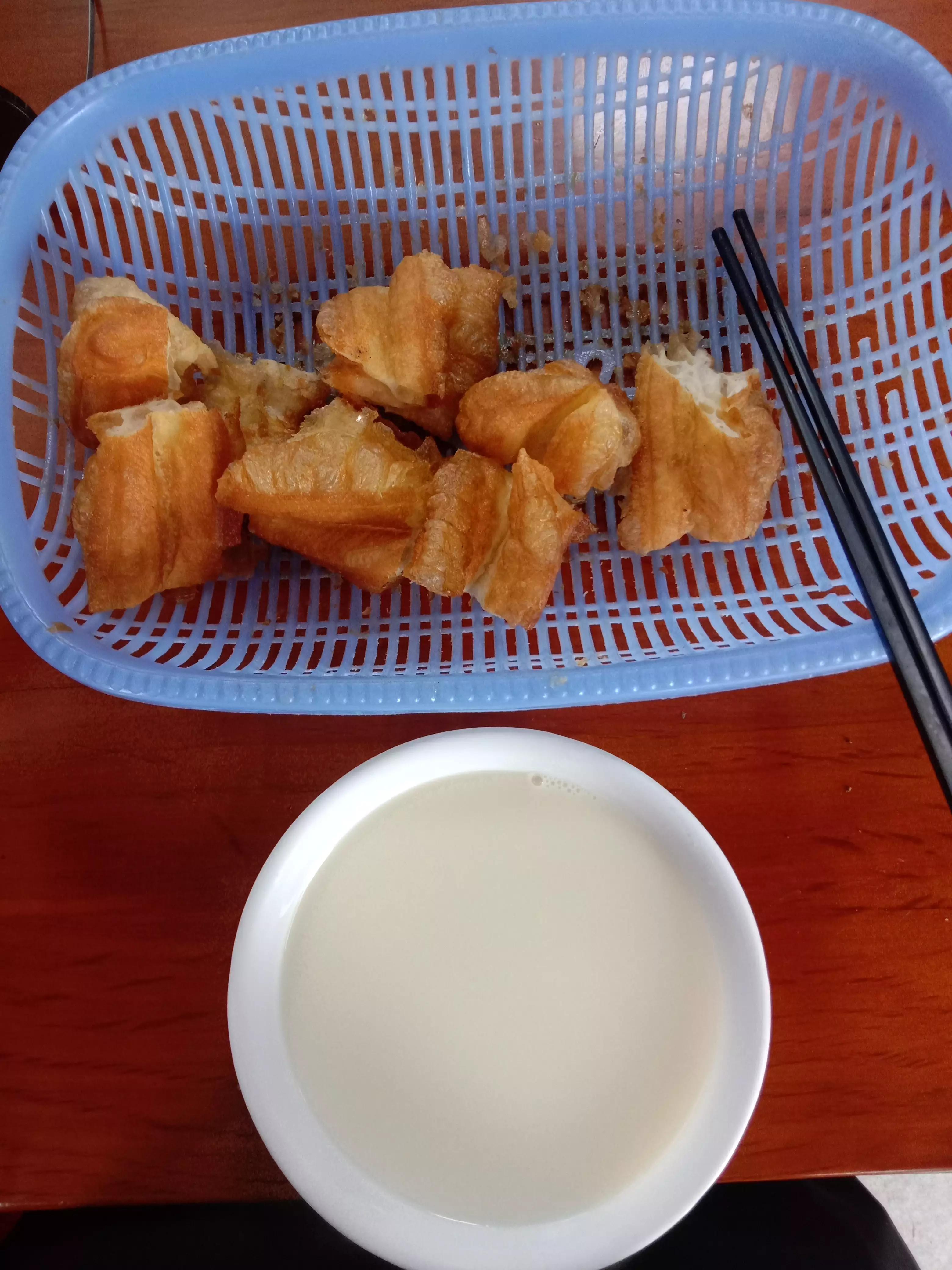 beautiful spring city - iNEWS