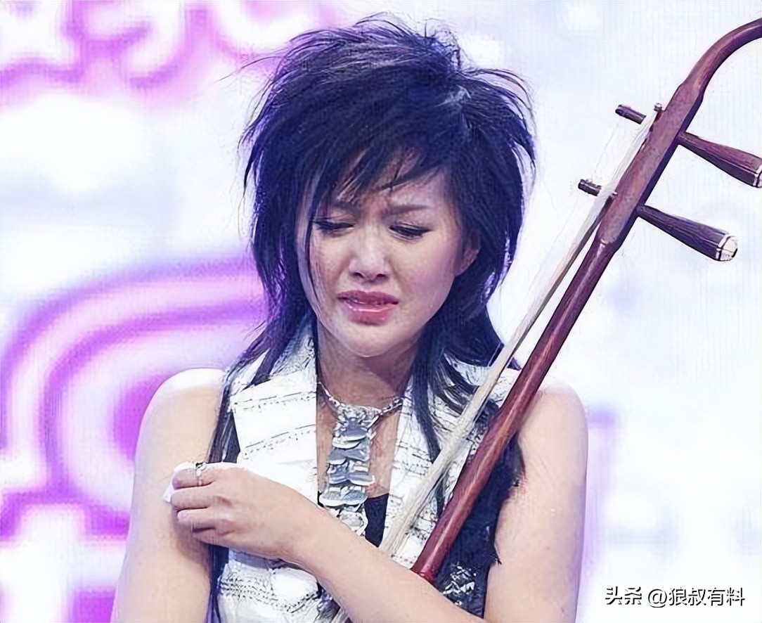 A party, 7 singers lip-synced, this time the music scene was stripped ...