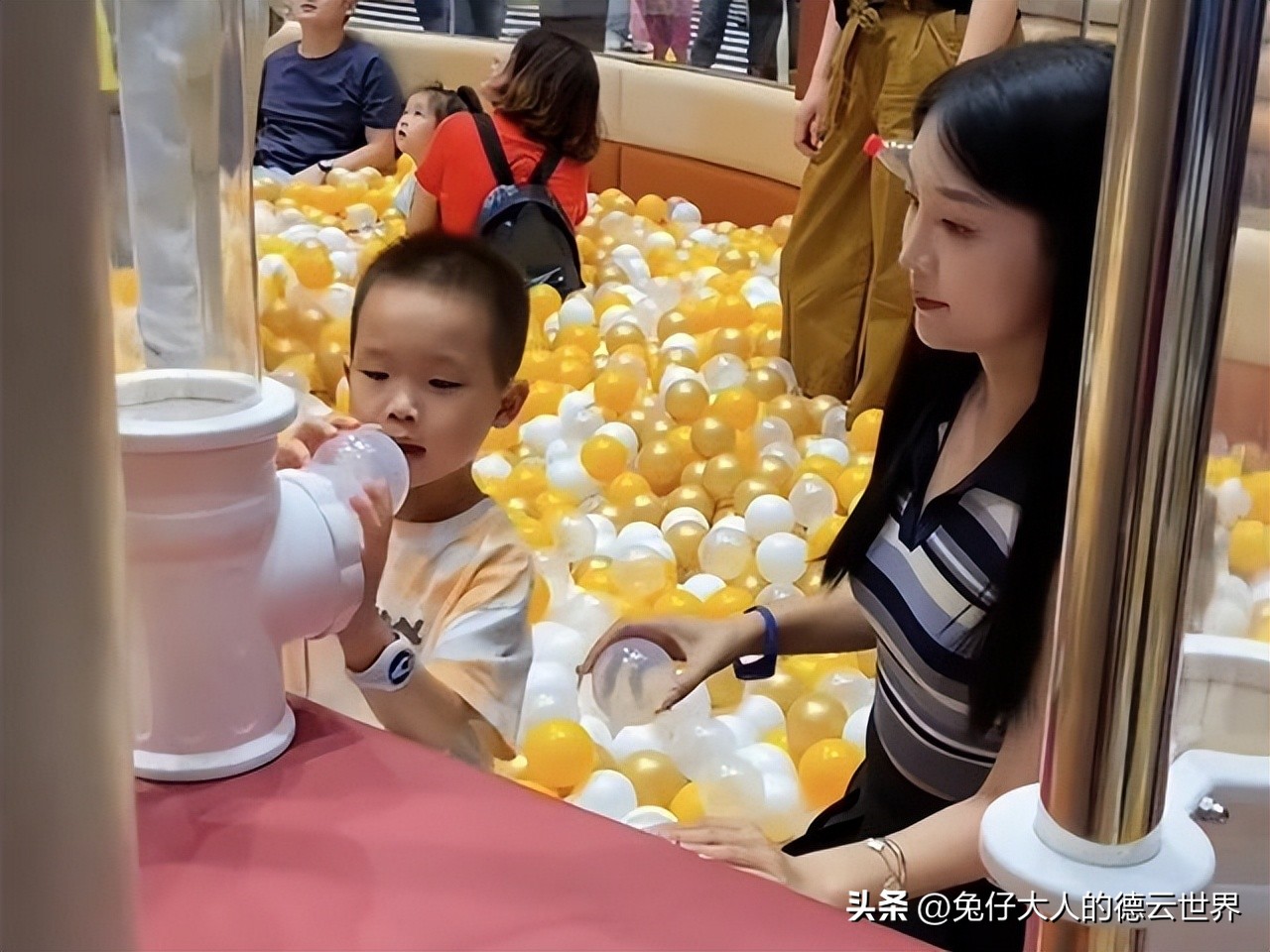 The biscuit wife posted a post about her daily life with her baby ...
