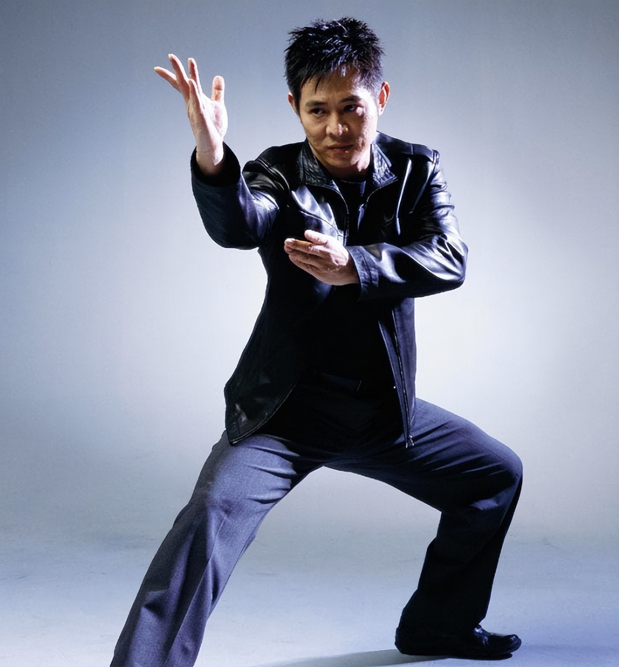 The 60-year-old Jet Li returned to China to shoot commercials, his eyes ...