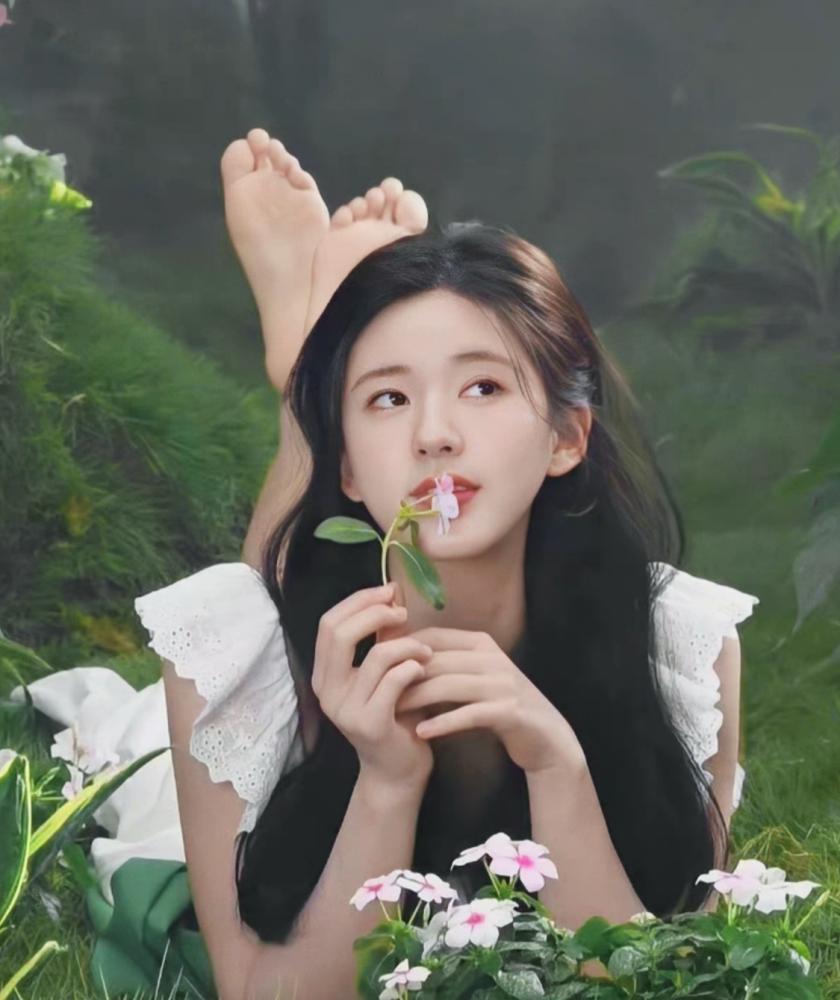 Little Gossip, Zhao Liying, Zhao Lusi, Liu Xueyi, Yang Xuwen, Yi Yang Qianxi - iNEWS