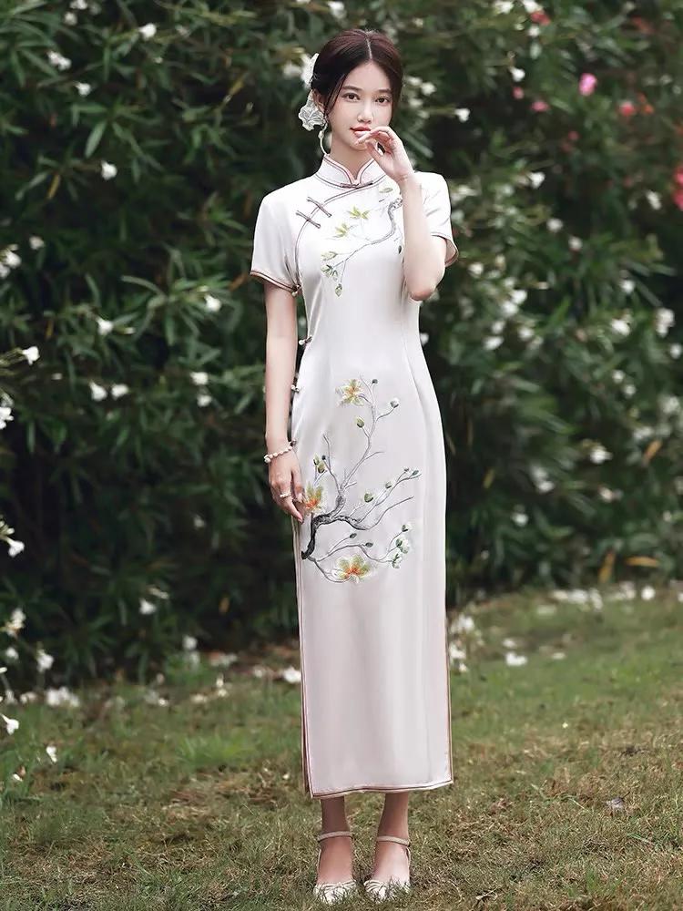What is the meaning and symbol of the cheongsam?I'll tell you - iNEWS