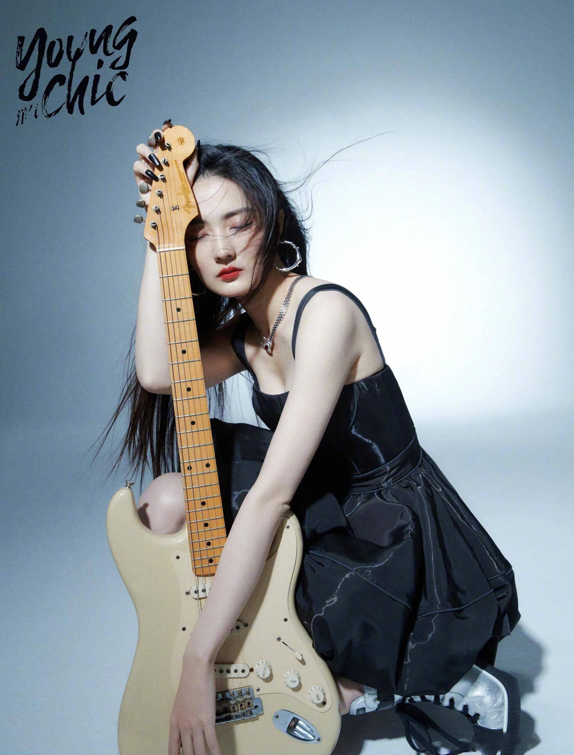 Actress clothing - Xu Lu - iNEWS