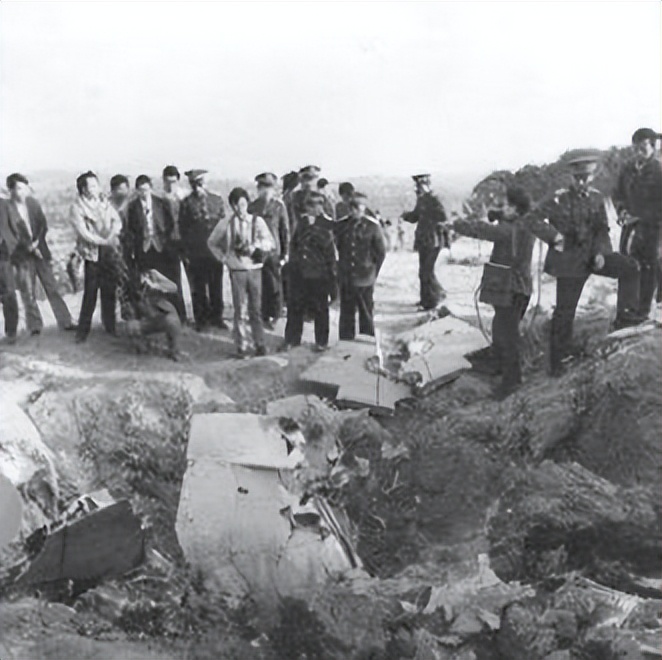 Taiwanese pilot Lin Xianshun escaped the pursuit of 12 fighter jets and ...