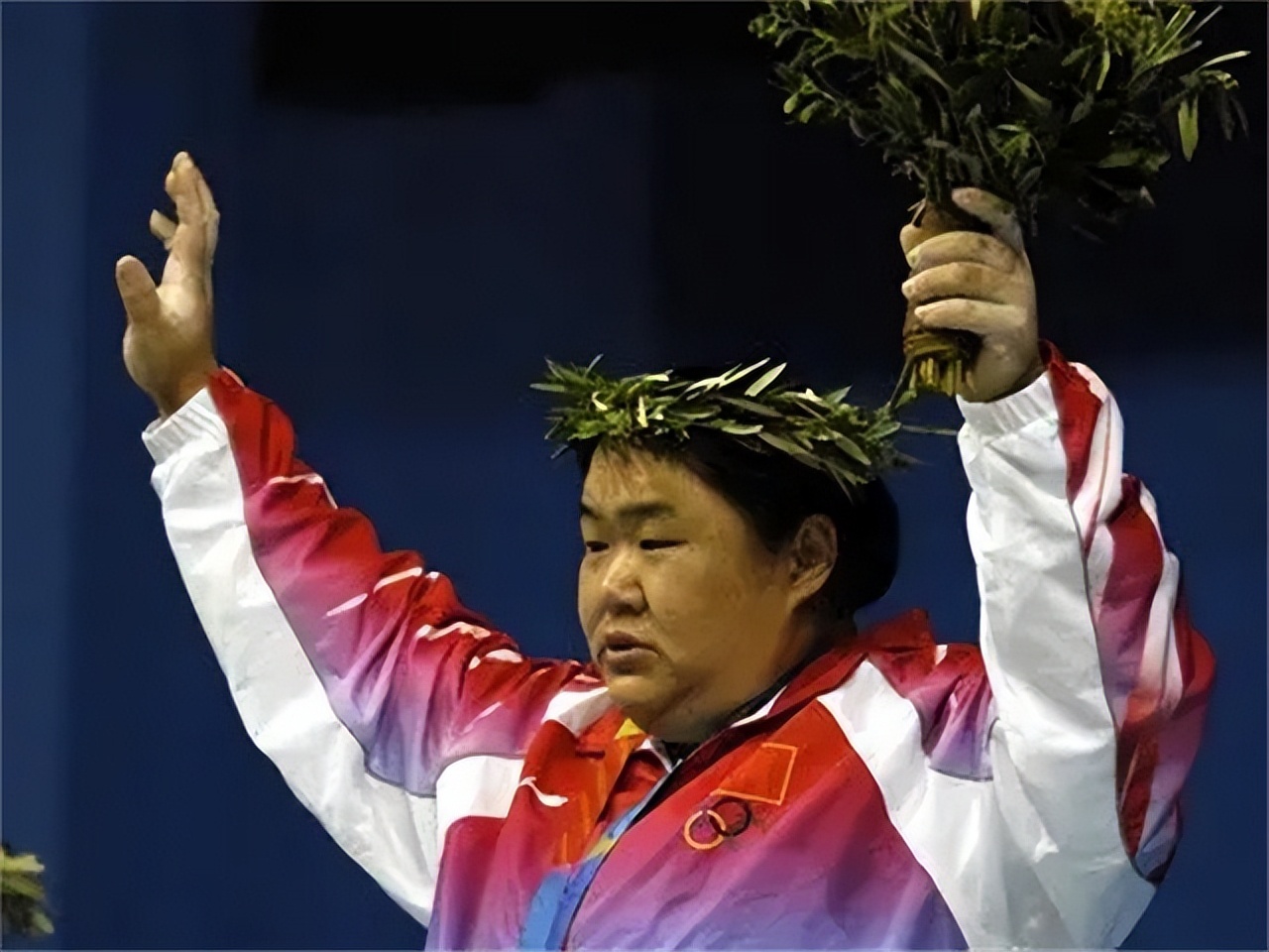 "Weightlifting Champion" Tang Gonghong: Retired at the age of 30, 4 ...