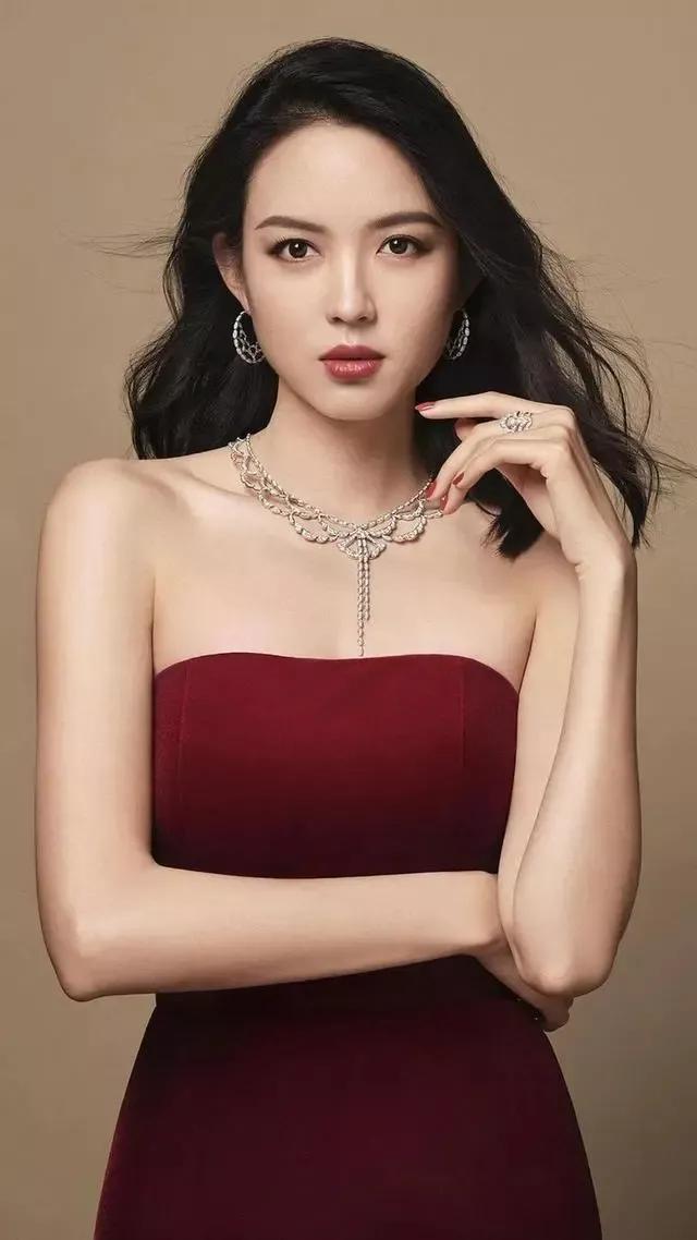 China's first world champion, Zhang Zilin, is stunningly beautiful - iNEWS