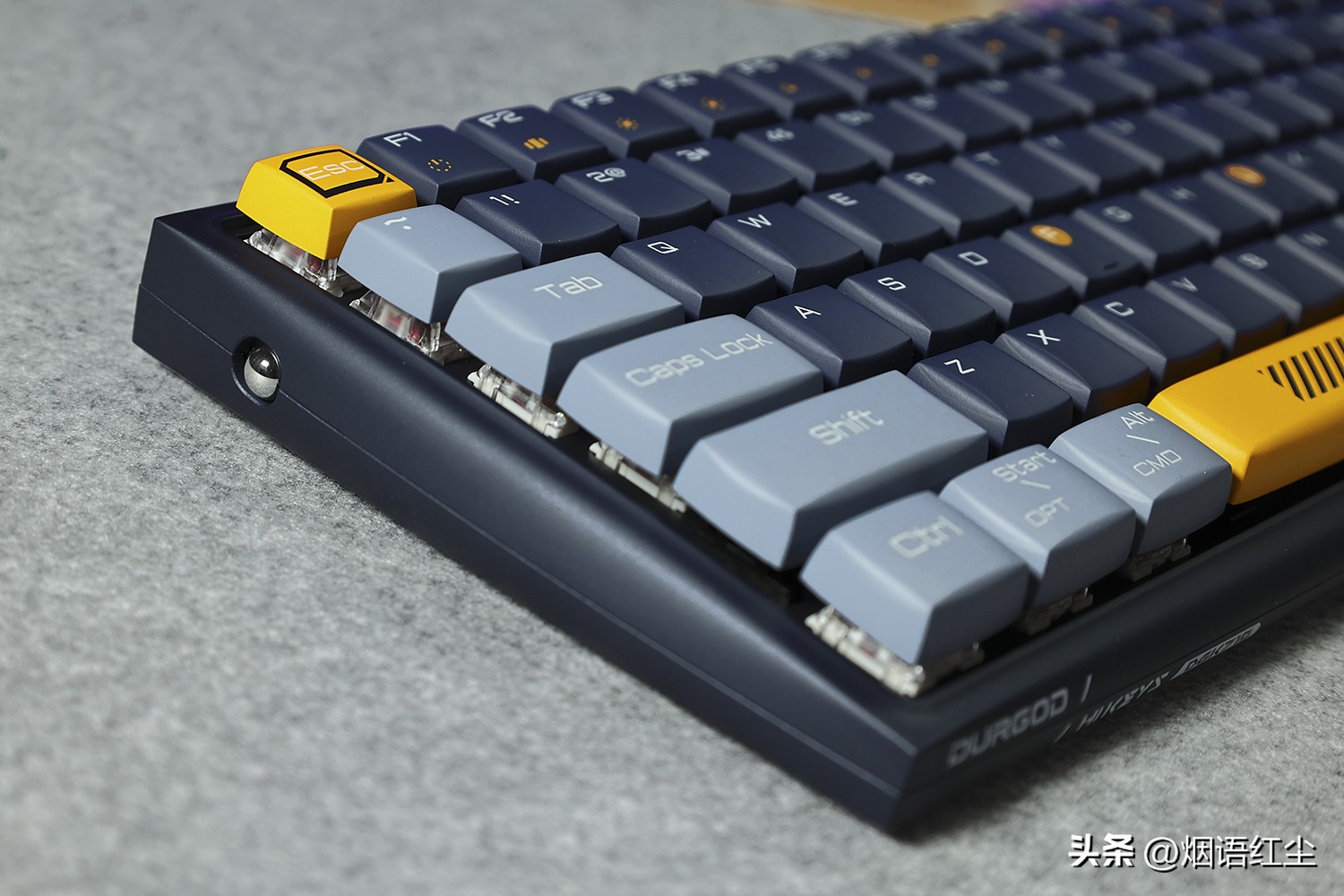 Hi Keys, what kind of experience is the unique round keyboard - iNEWS