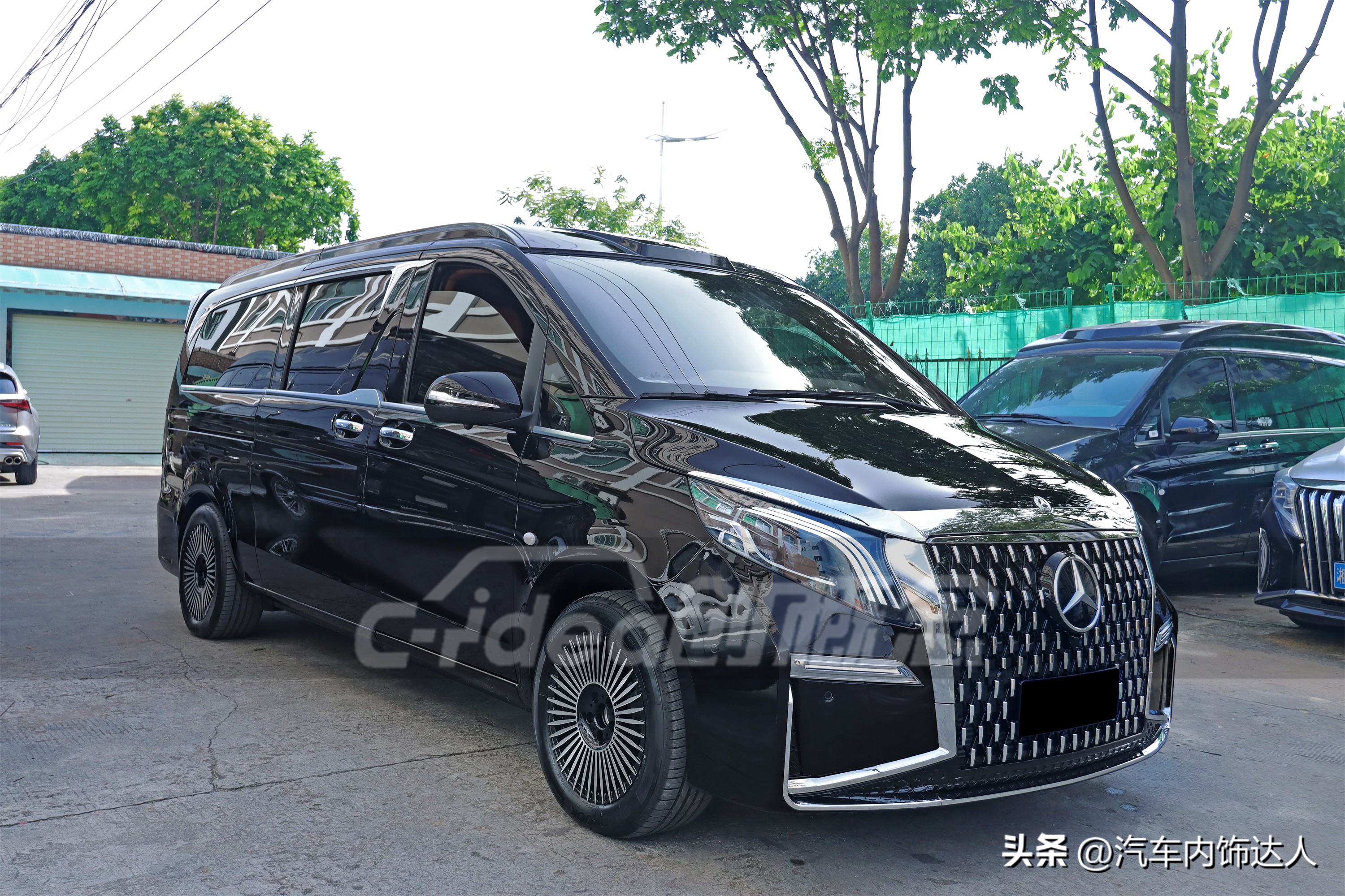 Mercedes-Benz Vito custom Tiffany blue full partition interior, enjoy a ...