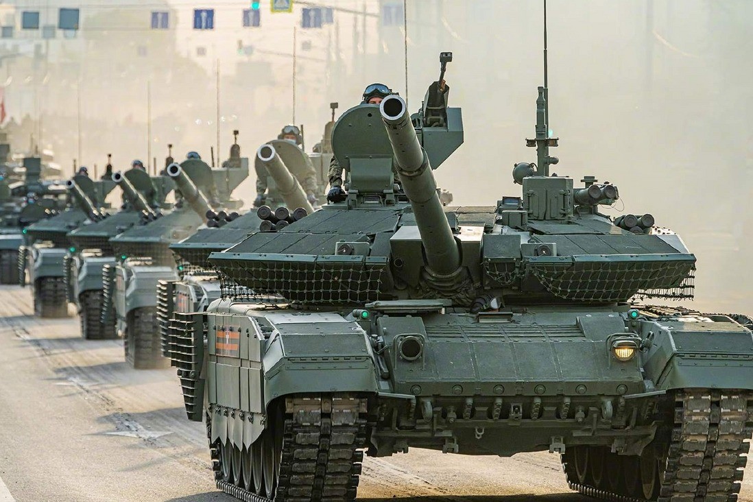Myth busted!The Russian T90M tank was bombed into wreckage, and the ...