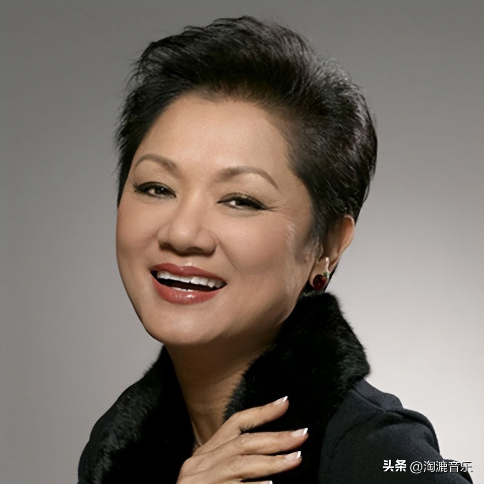 She is the original singer of "Shanghai Bund". She stunned the audience ...
