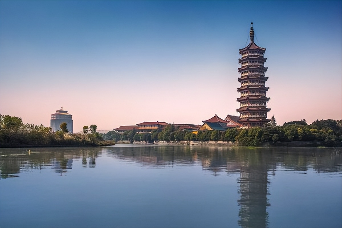 The oldest temple in China, well worth a visit - iNEWS
