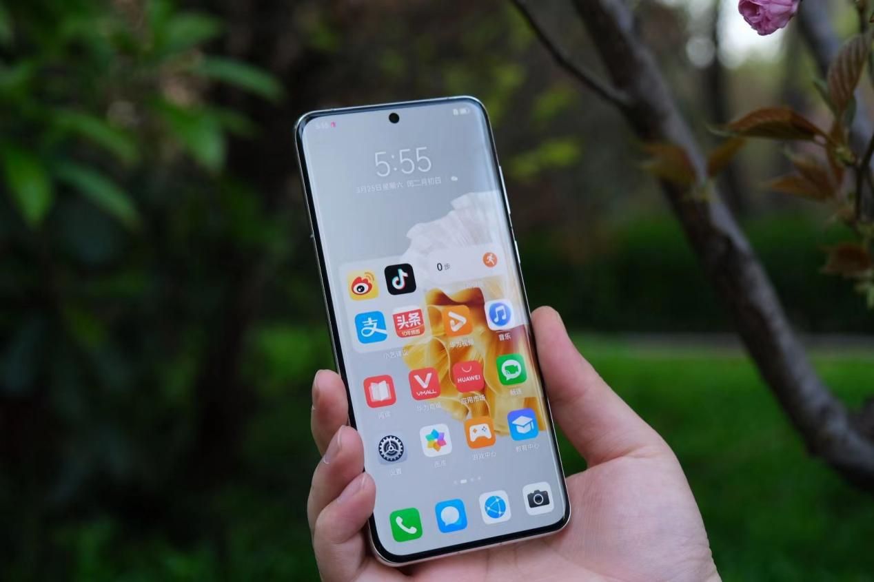 Huawei P60 Pro Rococo hands-on, continues to lead the industry in ...