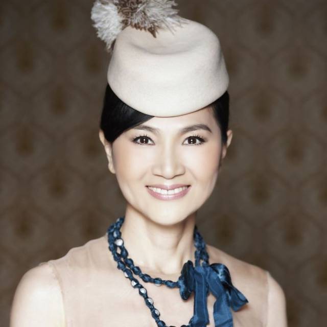 Ten years ago, why did Feng Feifei, a generation of "Queen of Love ...