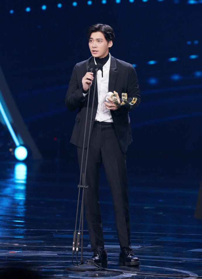 Li Yifeng was expelled from CCTV's Mid-Autumn Festival Gala, and the autumn evening program was ...