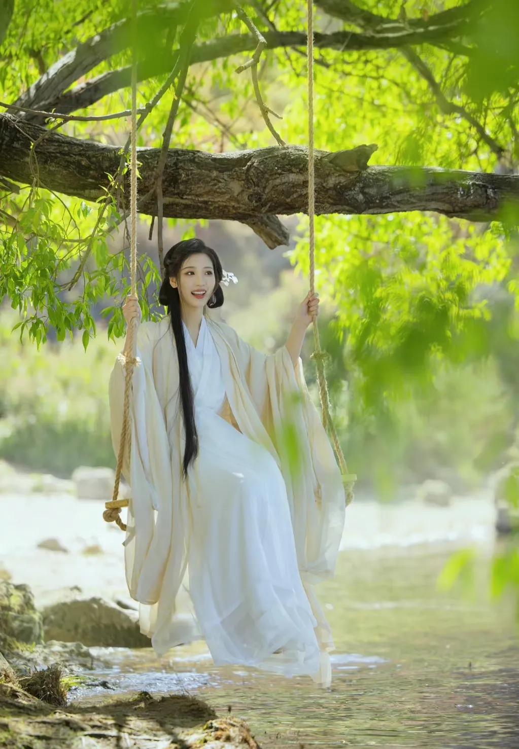 "Treasure Girl" Sun Xiaoyan - iMedia