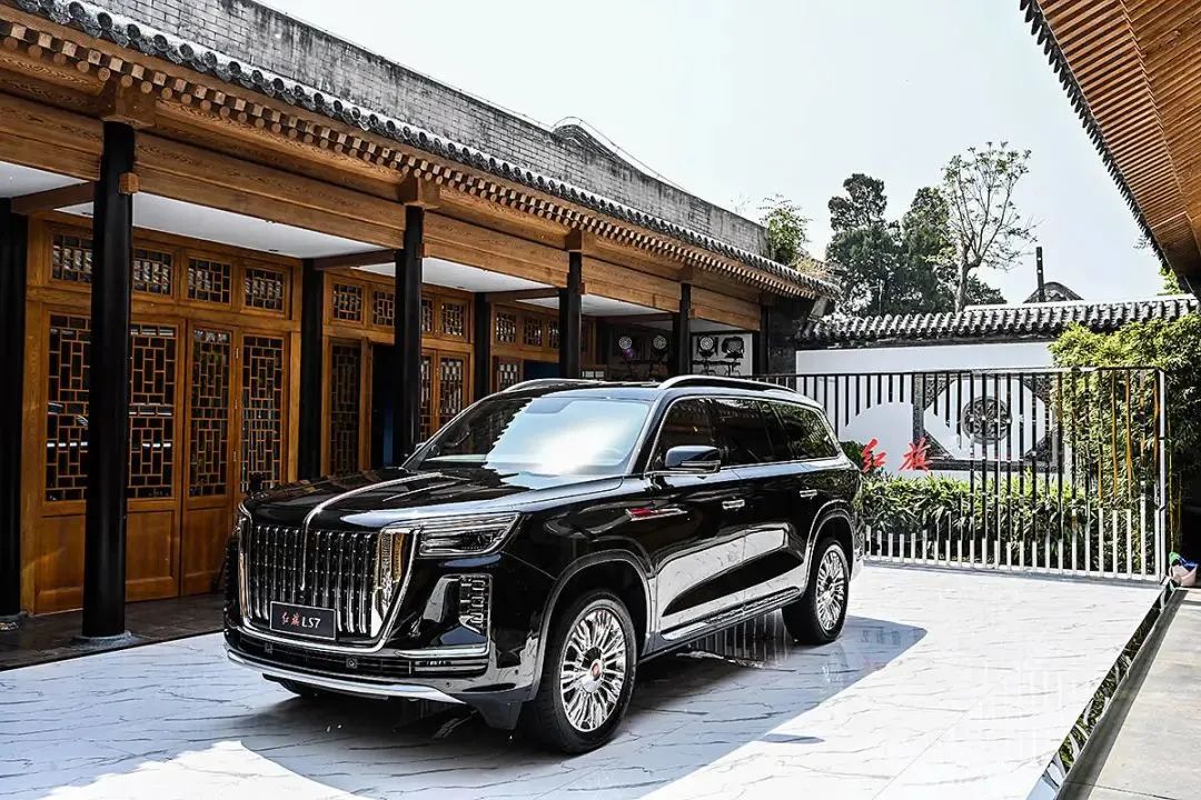 The 4.0T V8 Hongqi LS7 is here, as aggressive as Cullinan! - iMedia