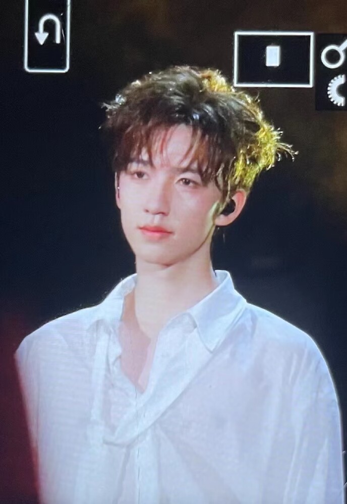 Seeing this group of raw pictures, I finally understand why He Junlin ...