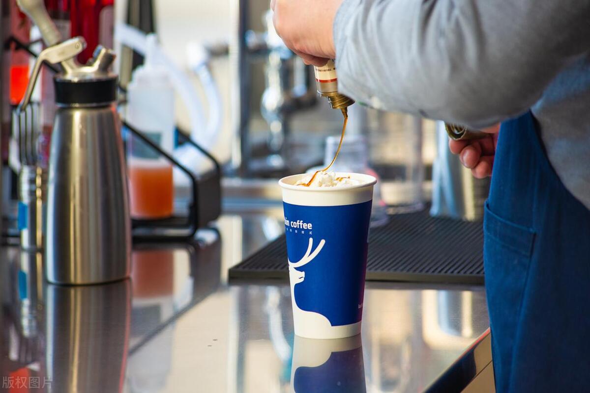 Ruixing Coffee, which is "resurrected from the dead", is really just a ...