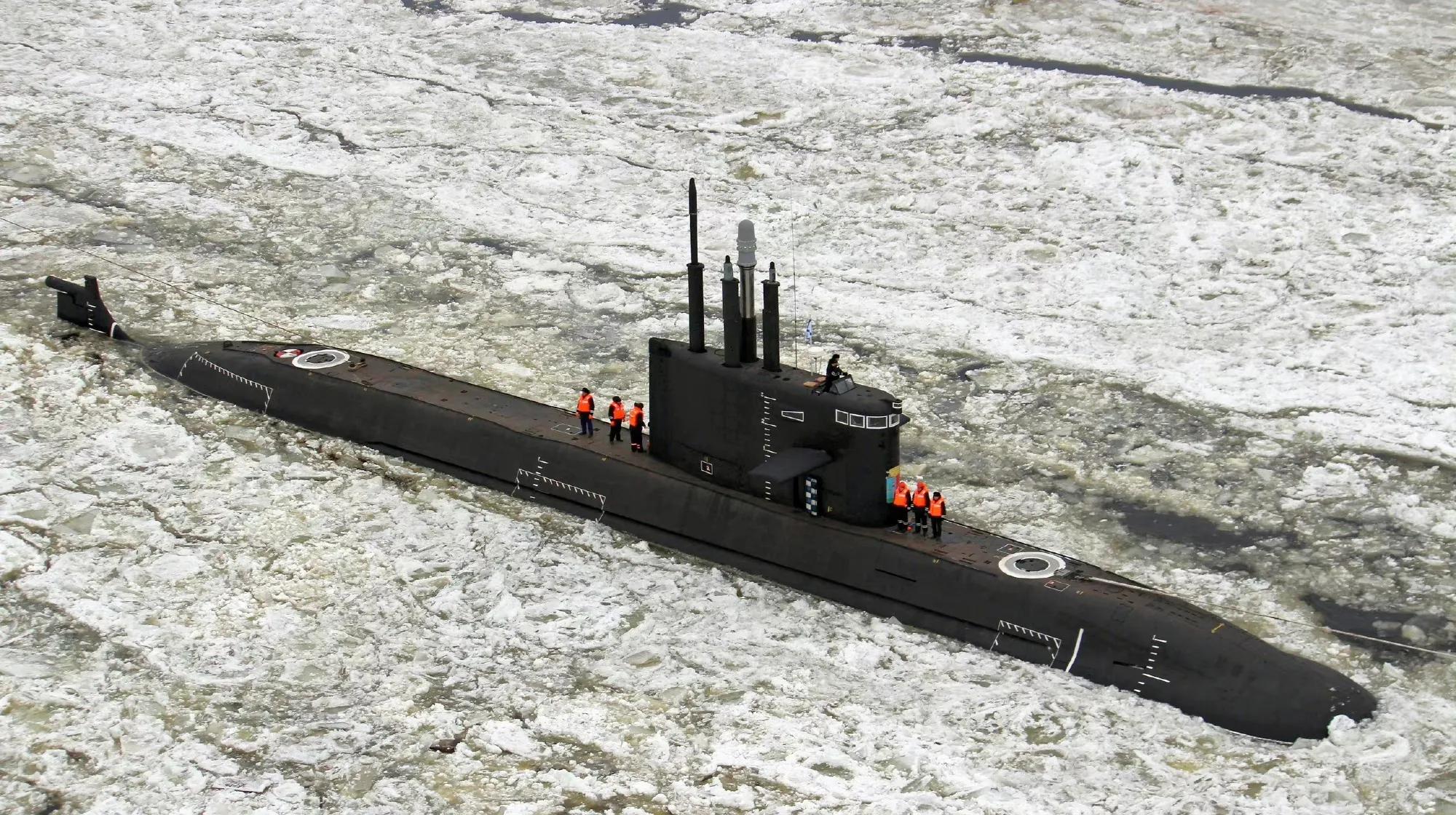 The Russian "Lada-class" submarine sea trial, the project was extremely ...