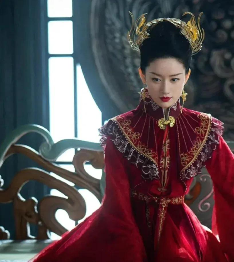 There are three female supporting roles in one year, and the popularity ...