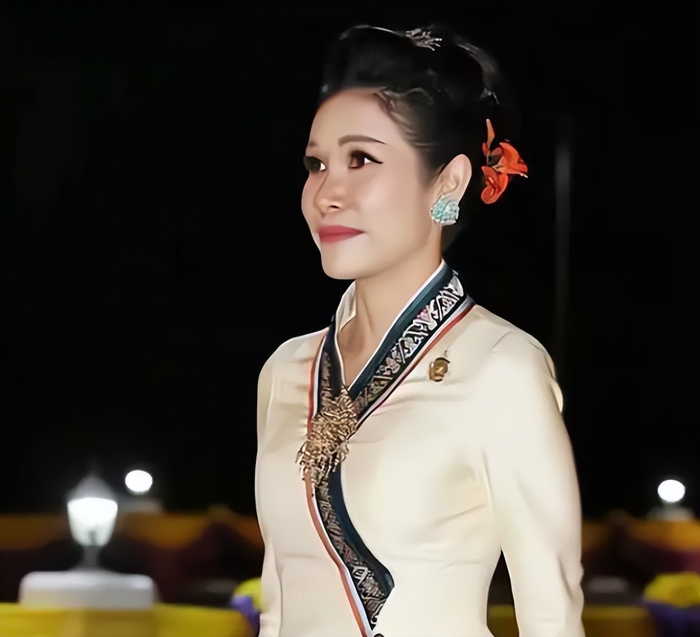 Sinina was also a virtuous inner helper in the harem, her sweet ...