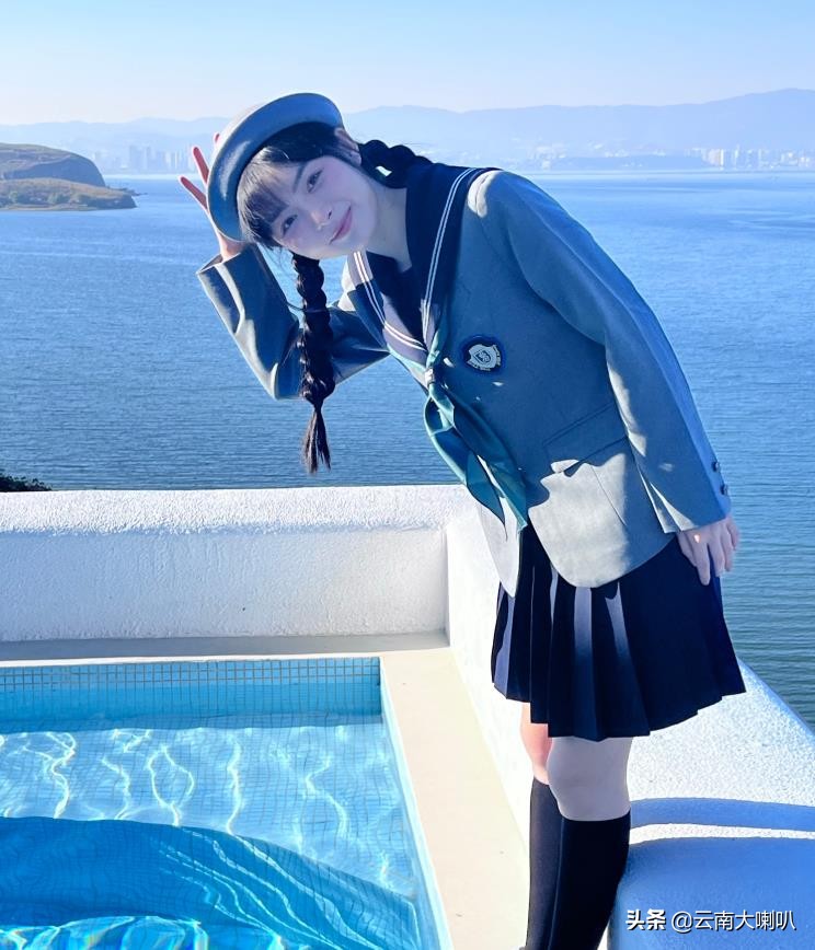 24-year-old Liao Huijia posted photos of Dali's spring outing, a hot ...