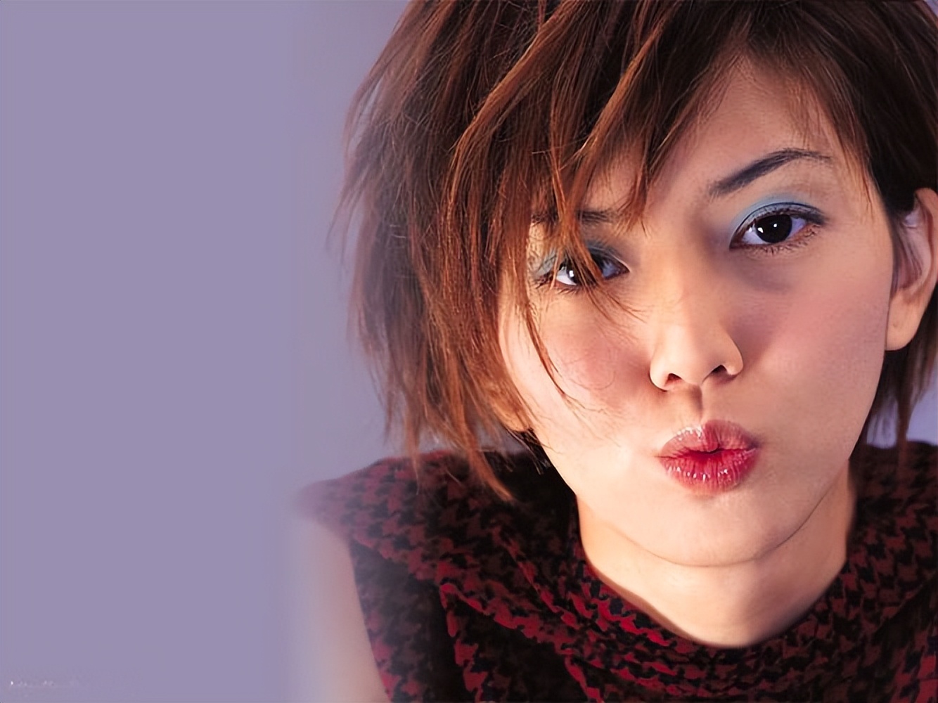 A picture of the surface of the moon, revealing the real situation of ...