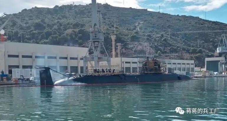 Spain's new submarine starts diesel engines for the first time, making ...