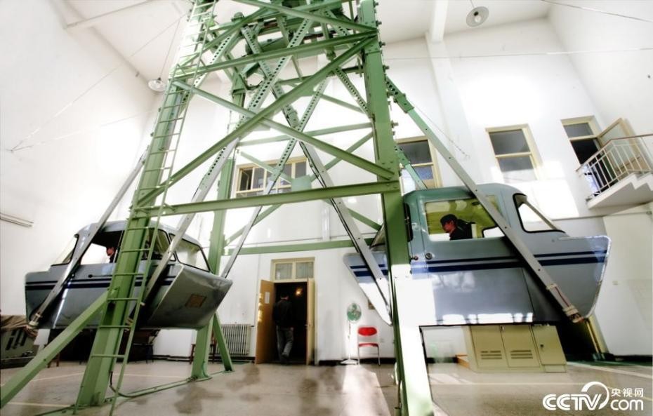 The physical training of astronauts is one in ten thousand. - iNEWS