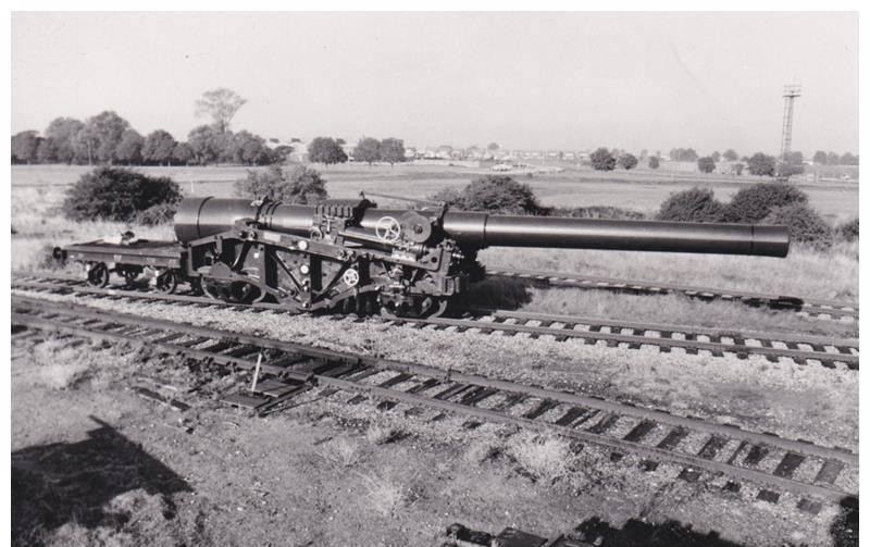 The largest railway gun in British history, BL18-inch railway howitzer ...