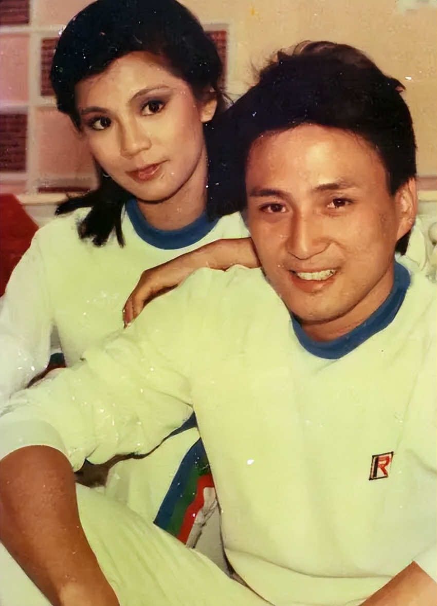 Weng Meiling x Tang Zhenye. . . An increasingly unequal horse-grabbing ...