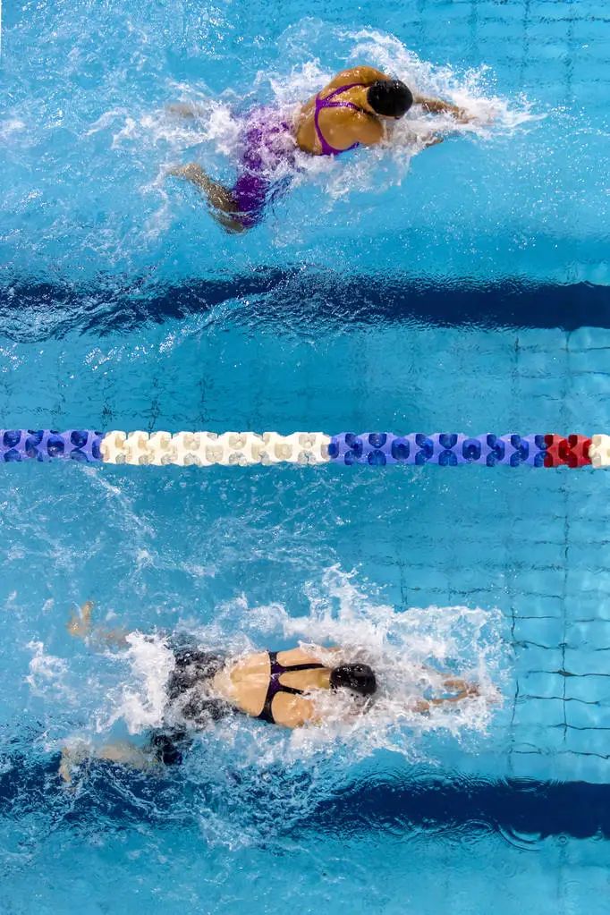 Swimming against swimming in autumn is even more powerful than in ...