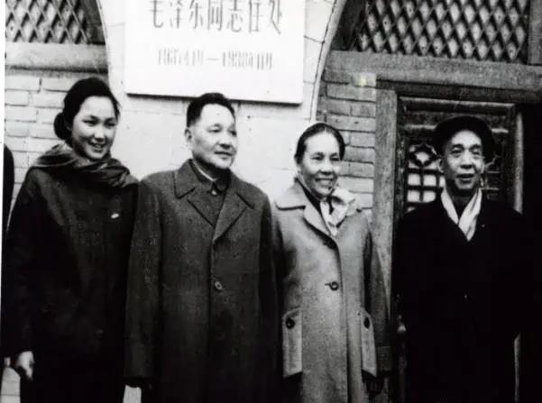 Cai Chang's private photo album is rare to see! - iNEWS