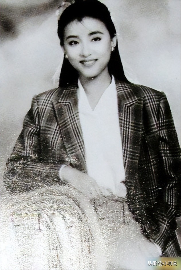 Yang Lan: A well-known beauty host, married into a wealthy family after ...