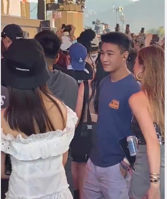 Interaction between Xi Mengyao and her husband: Your happiness makes me ...