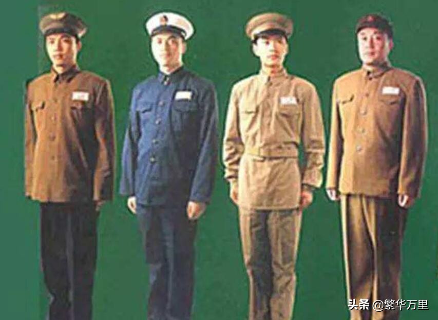 The six generations of military uniforms of the People's Liberation ...