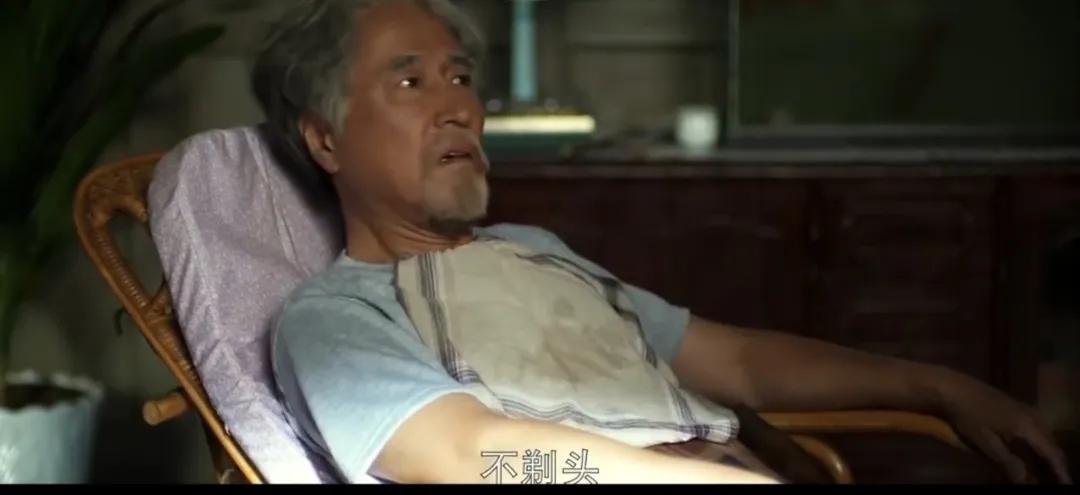 Parental love: Major Jiang Defu has been promoted to Lieutenant Colonel ...