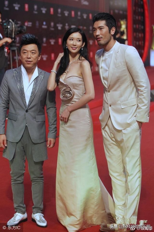 Lin Chiling appeared in a Japanese variety show as a maid, looking down ...