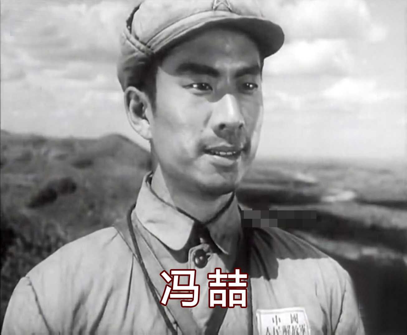 Both are the top male stars of Shanghai Film Studio, and the acting ...