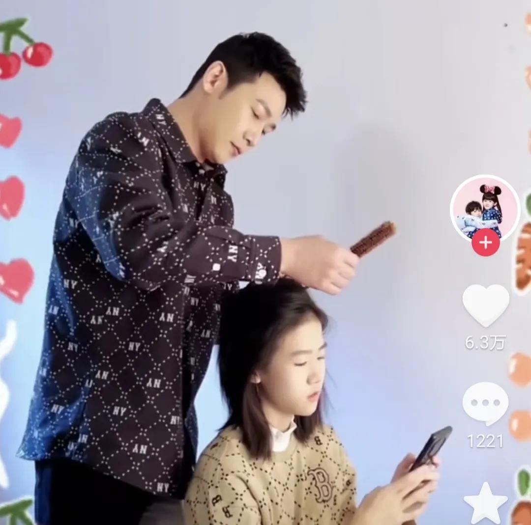 A recent photo of Lu Yi's 15-year-old daughter was exposed, with ...