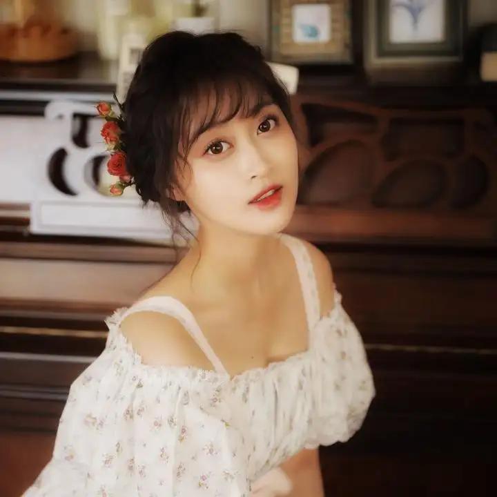 Mingyang Entertainment - Beauty Star - Sun Qiaolu - iNEWS