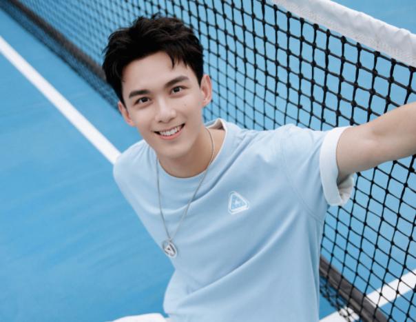 With Gu Man updating "The Sun Like Me", will Yang Yang take over Lin ...