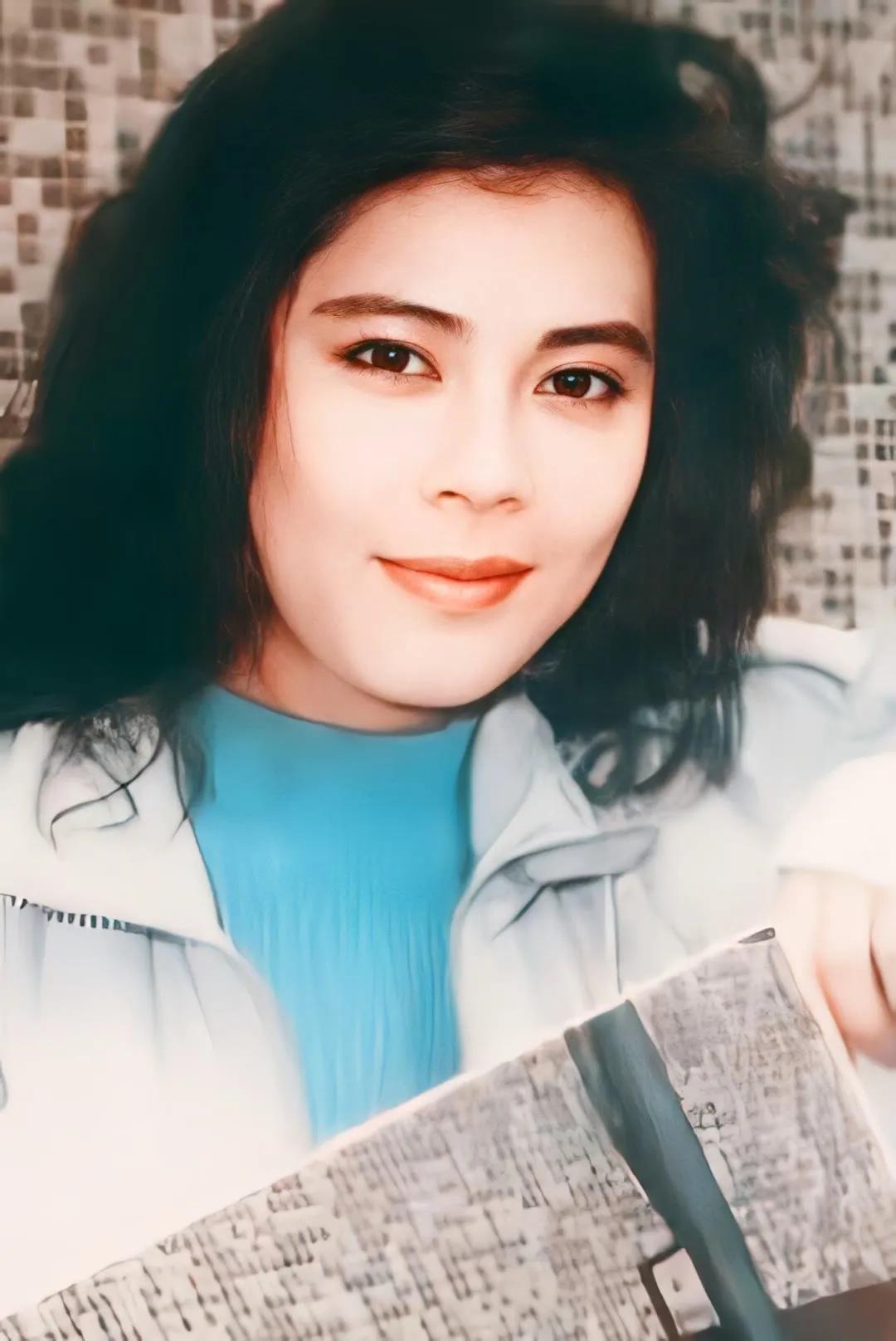 Hong Kong actor Leung Pei-ling nostalgic photos 1 - iNEWS