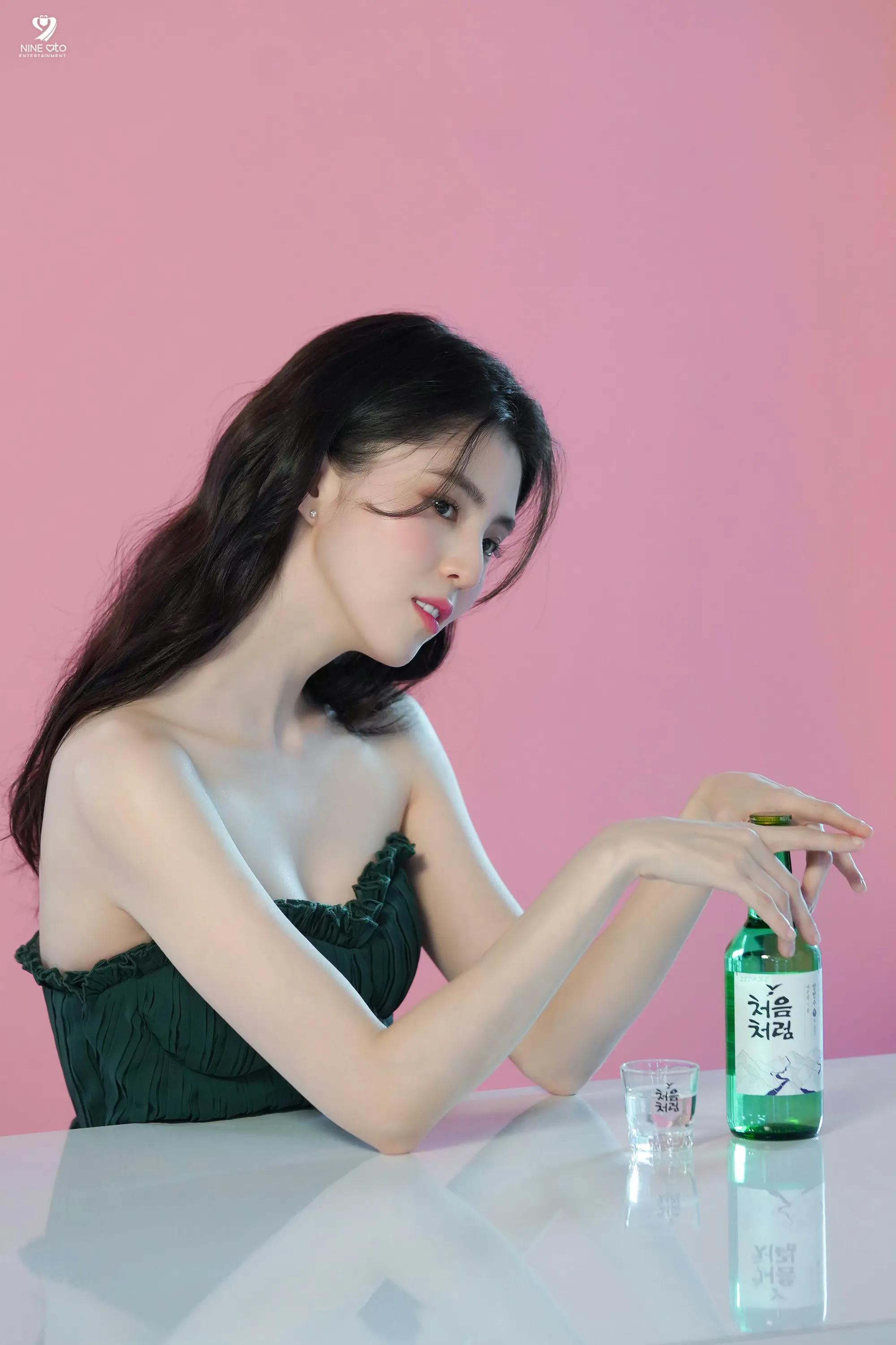 Han Suxi, who goes well with shochu, has a perfect side face like a ...