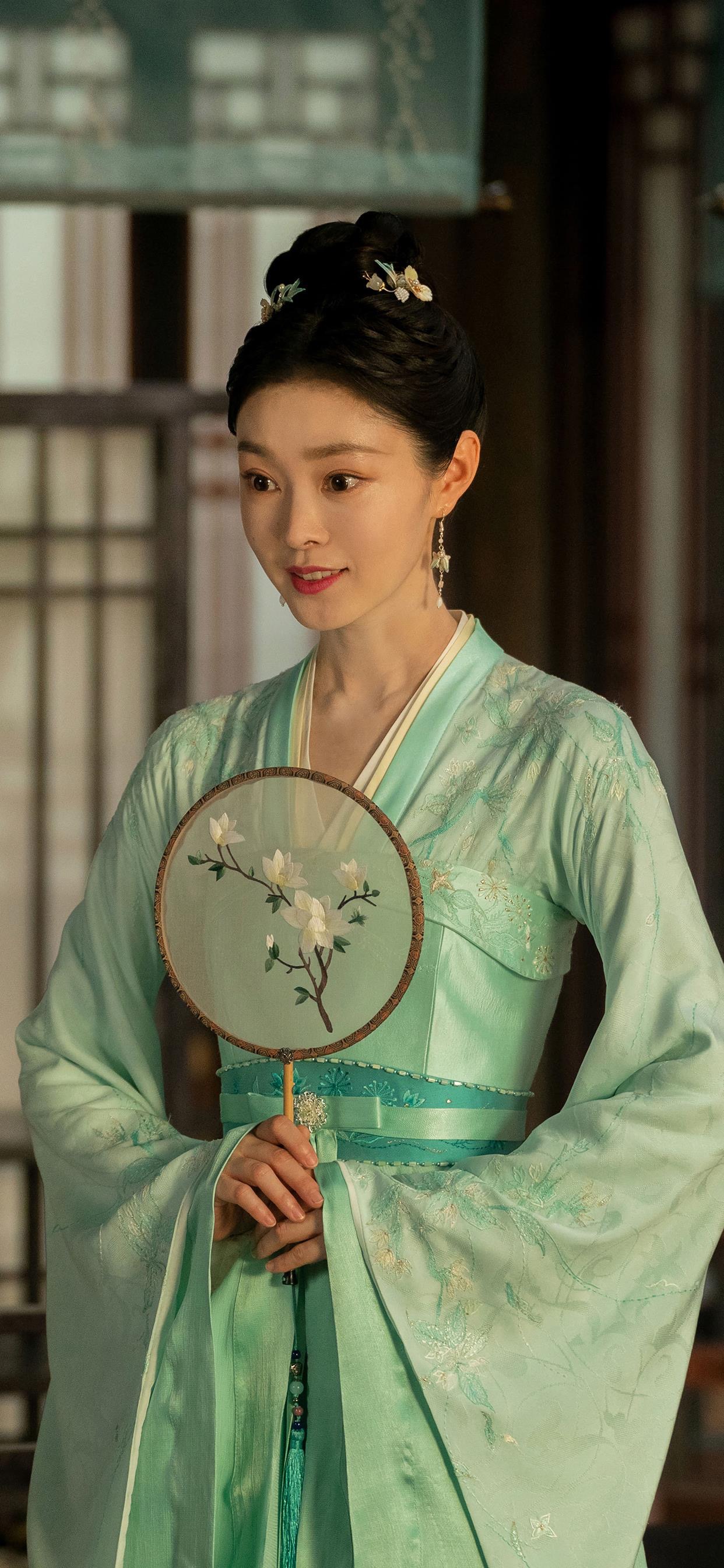 Song Yi (Yi Song) —— the beauty of elegant lady - iNEWS